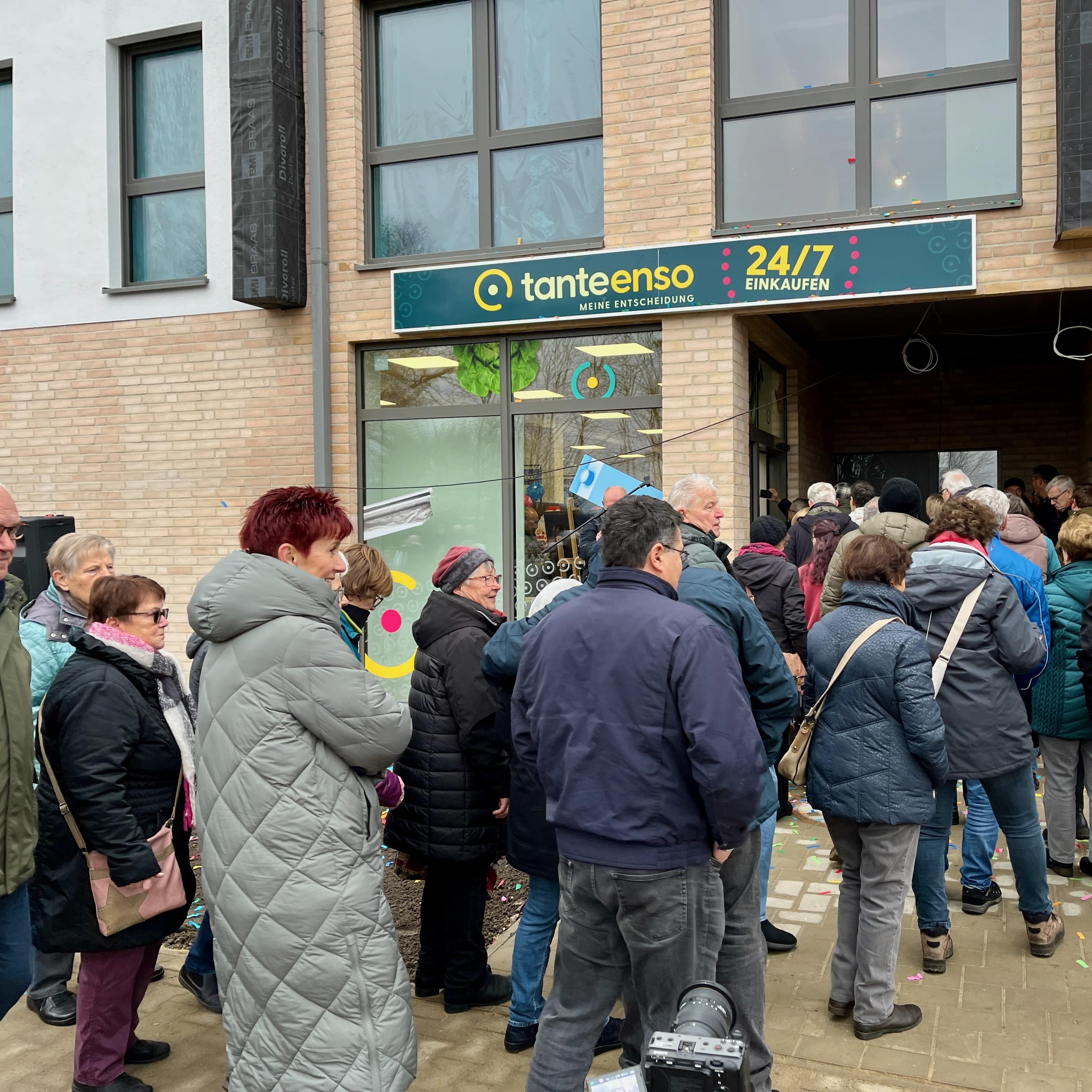 Tante Enso eröffnet in Wieren